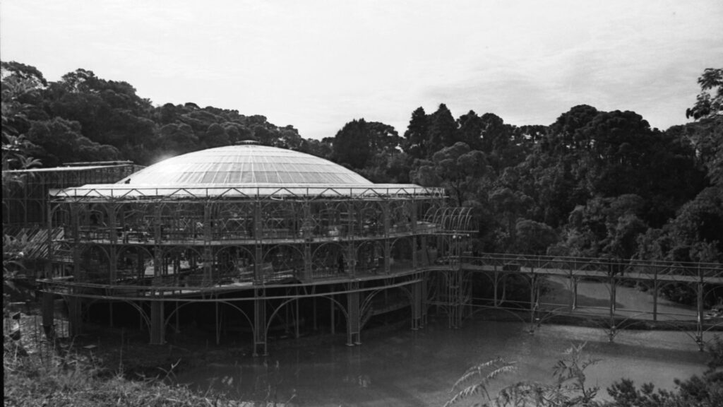 Curitiba 332 anos: confira fotos históricas da Ópera de Arame ...
